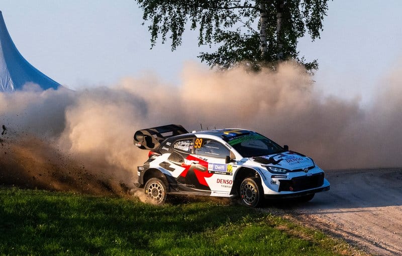 SS2: Võimast sõitu teinud Oliver Solberg võitis päeva avakatse ja ...